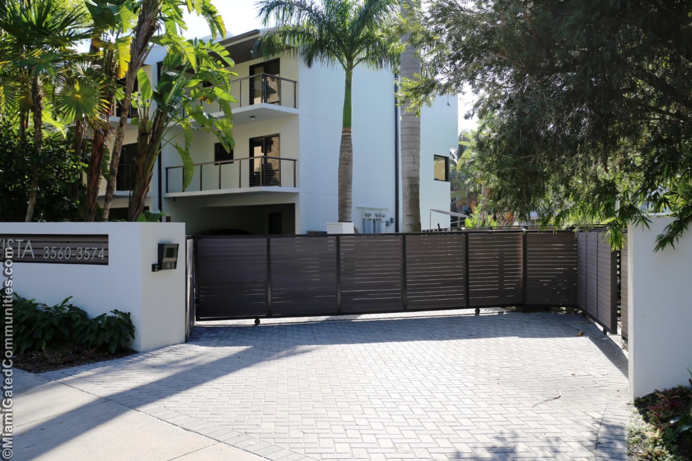 Miami Gated Communities - Miami Realtors, buying Coral Gables homes ...