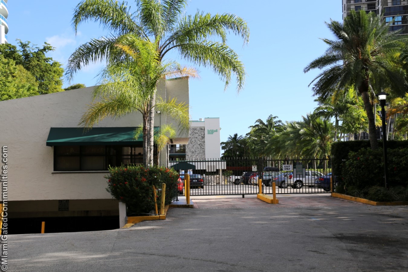 Miami Gated Communities - Miami Realtors, buying Coral Gables homes ...