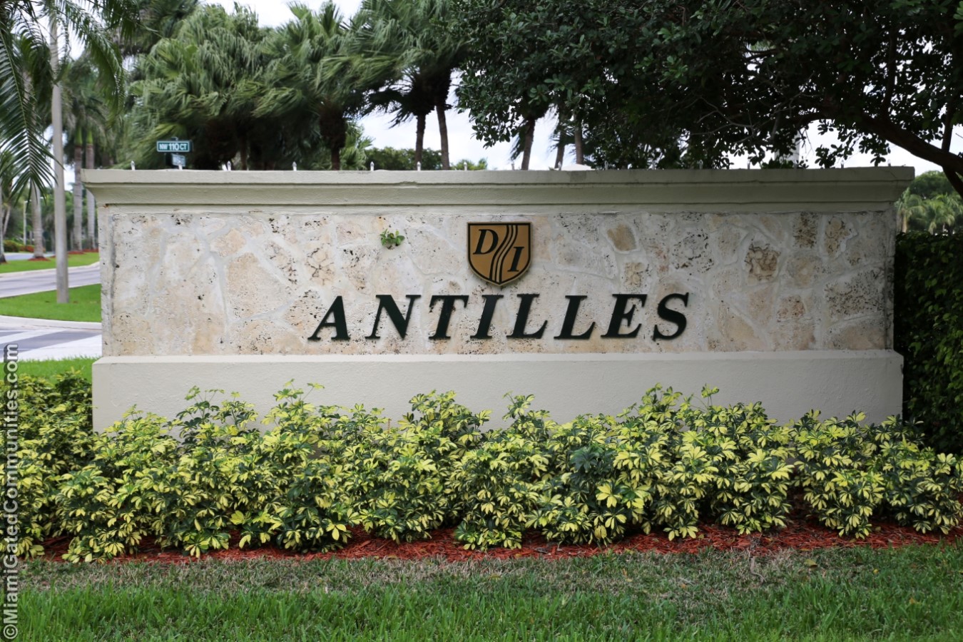 Miami Gated Communities - Miami Realtors, buying Coral Gables homes ...