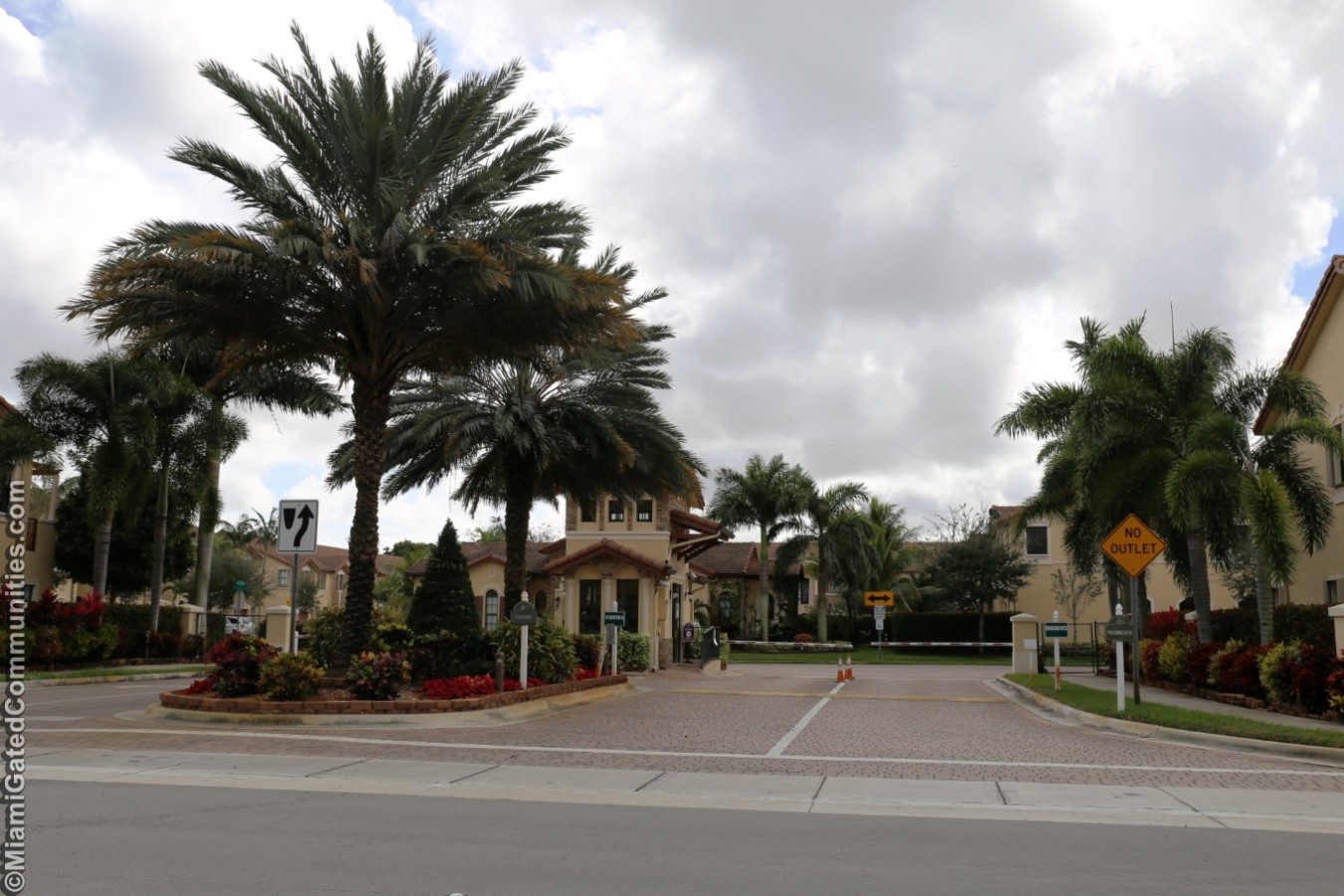 Miami Gated Communities - Miami Realtors, buying Coral Gables homes ...