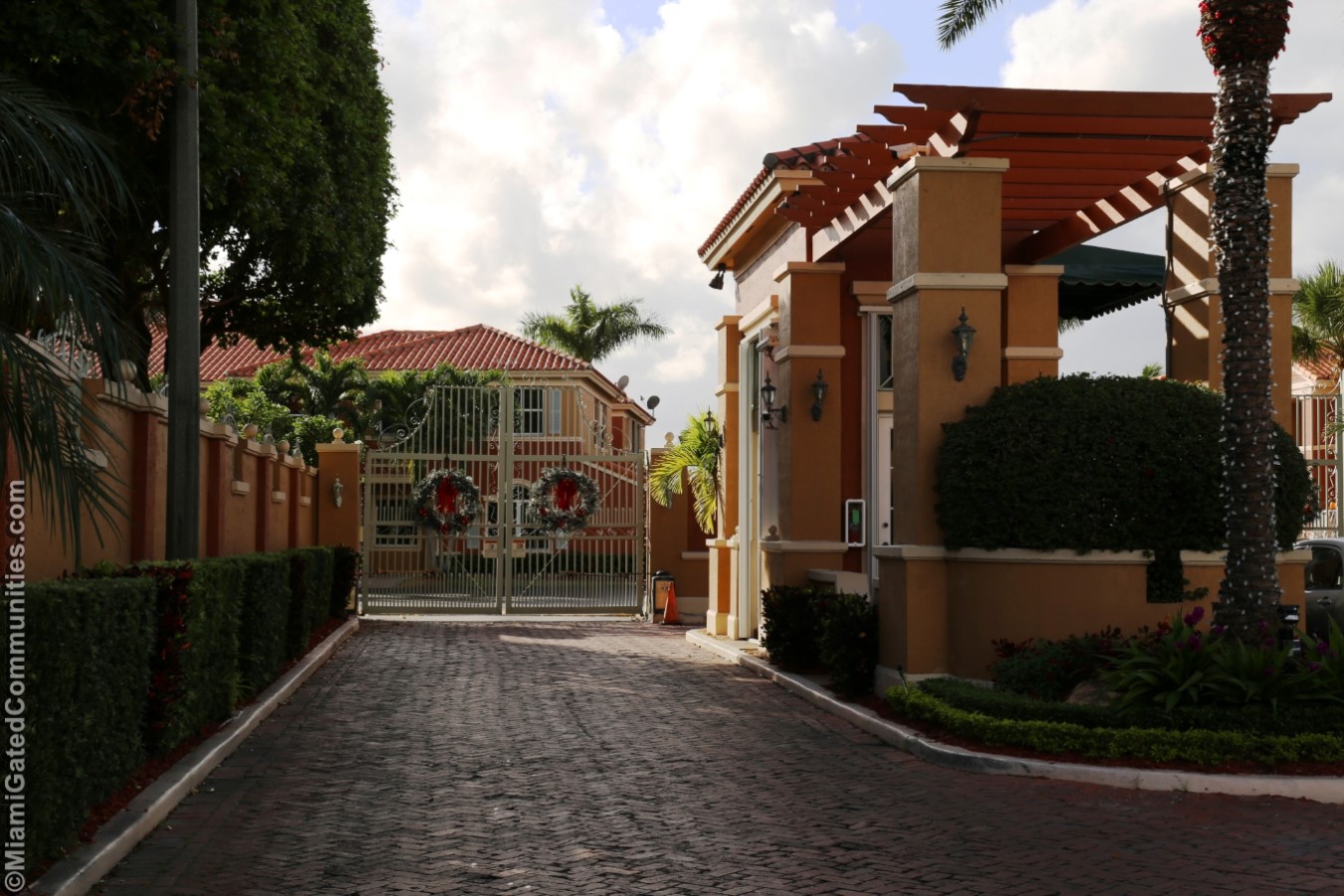Miami Gated Communities - Miami Realtors, buying Coral Gables homes ...