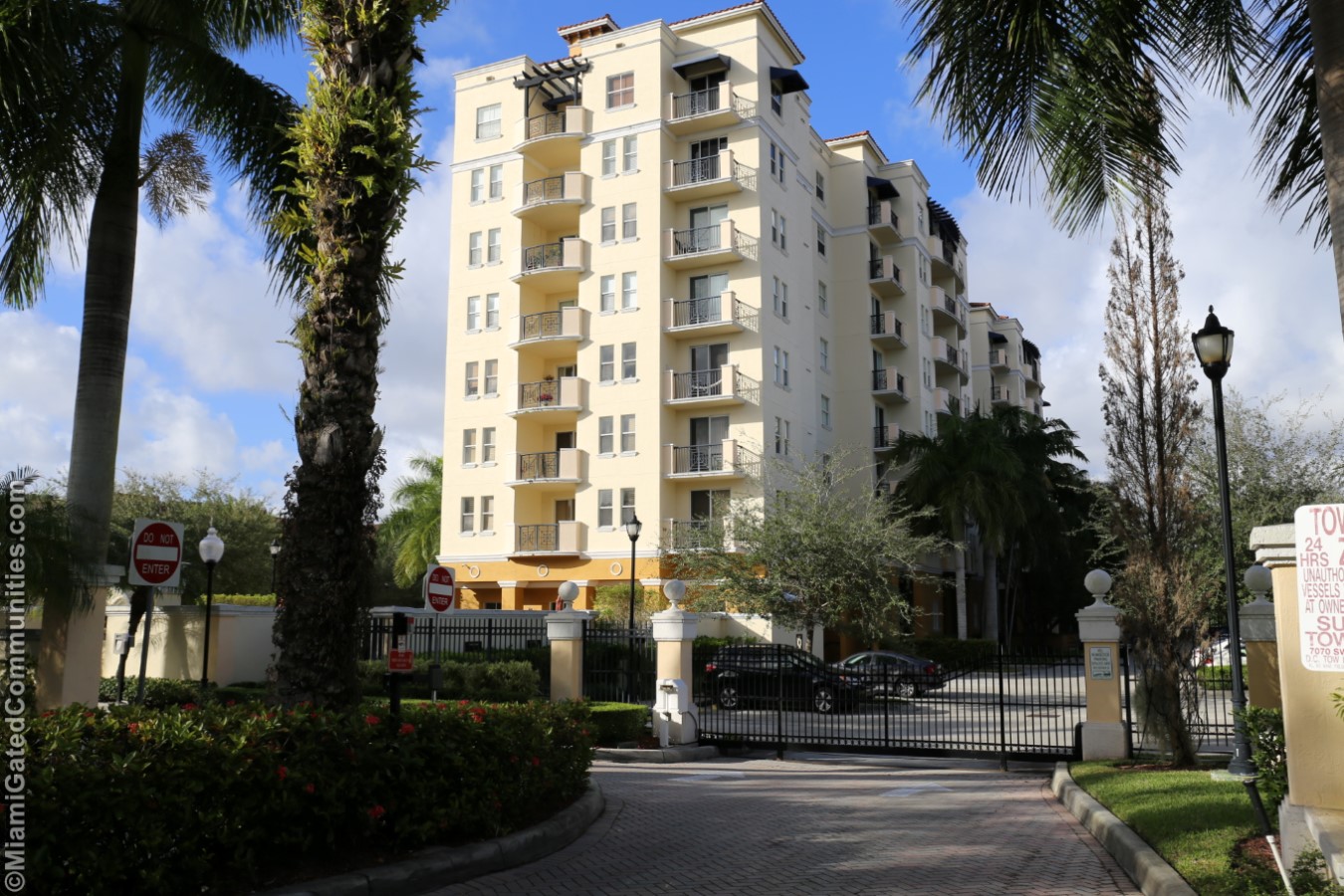 Miami Gated Communities - Miami Realtors, buying Coral Gables homes ...