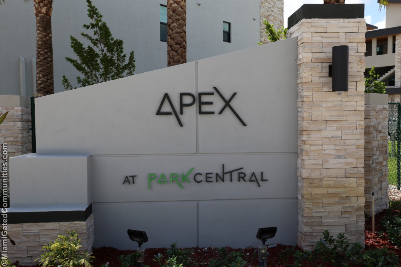 Miami Gated Communities - Miami Realtors, buying Coral Gables homes ...